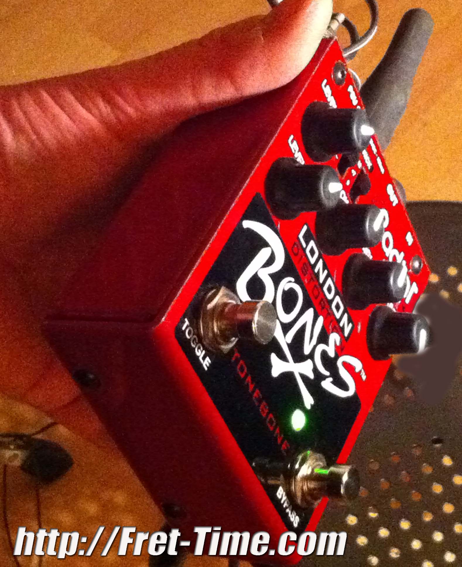 Je m'éclate avec la Radial Tonebone London Distortion, test audio et ...